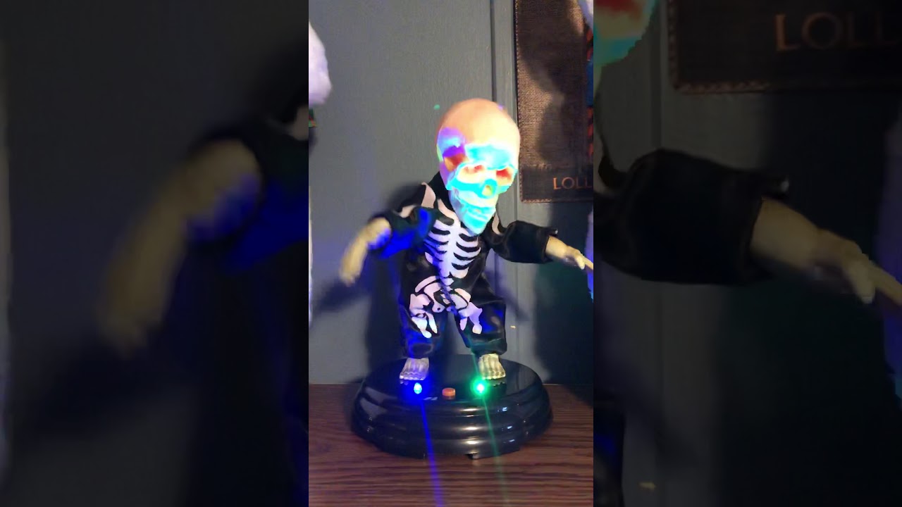 Gemmy Grave Raver Skeleton (LOW PITCH) - YouTube