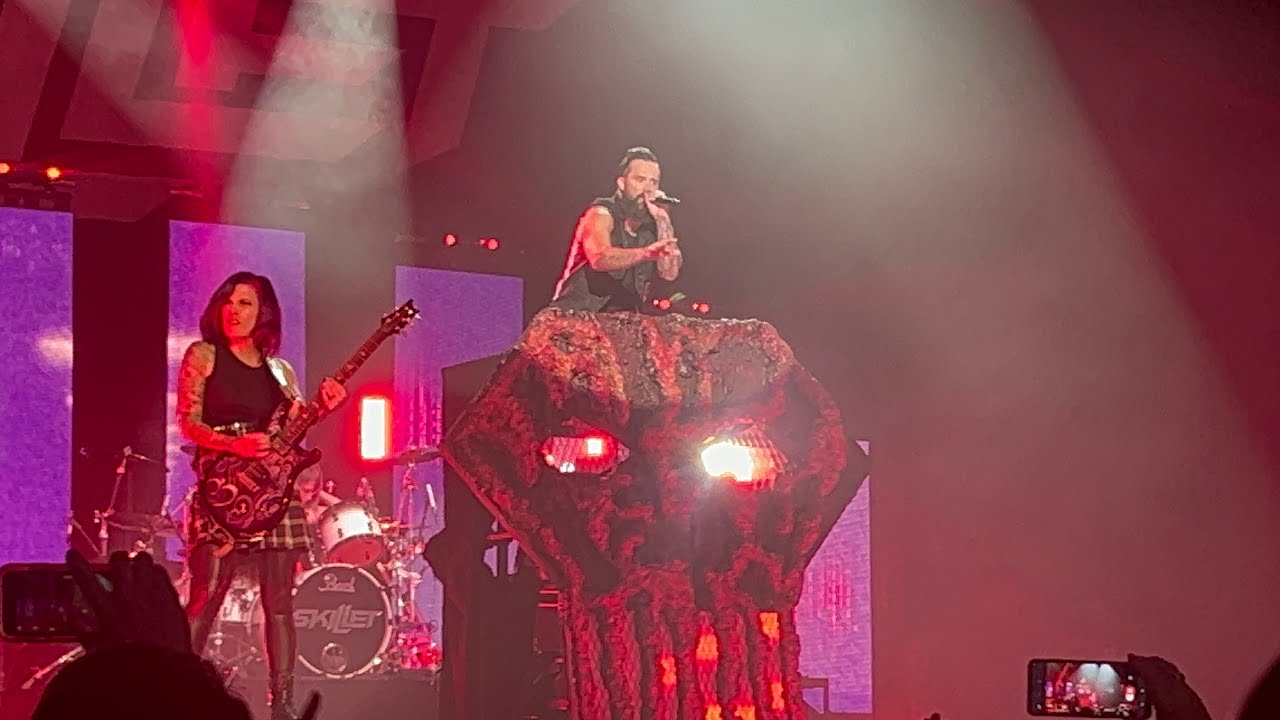 Skillet-Monster -live Baton Rouge - YouTube
