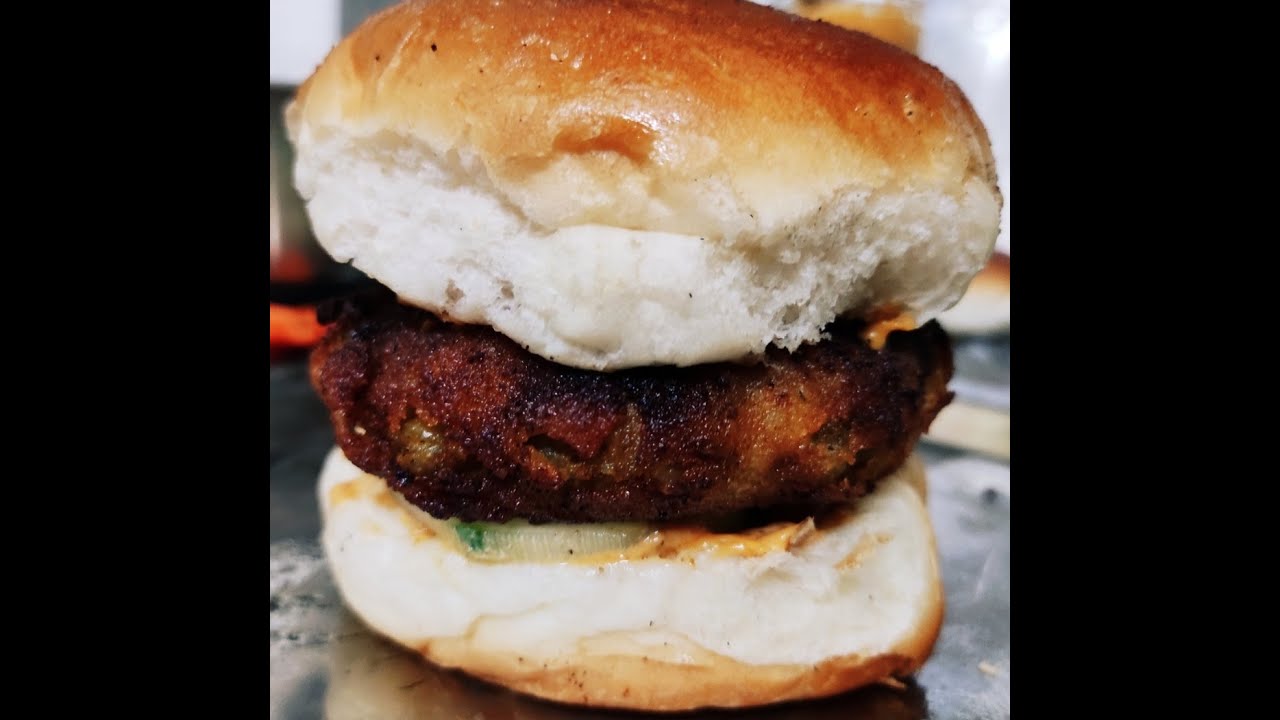 Mini Veg Burger | Street food | Easy recipe | Yummyful! - YouTube