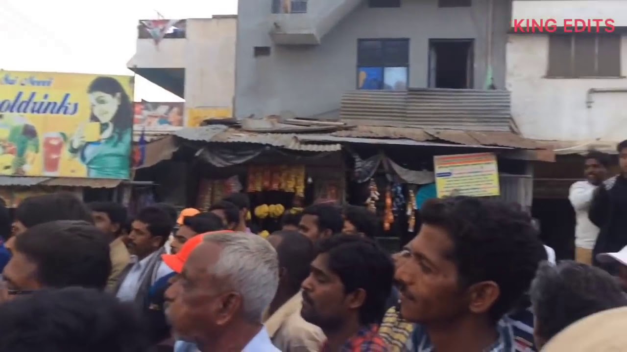 GVIC COLLEGE FEST FLASH MOB ANGALLU FEST 2K18 MADANAPALLE - YouTube