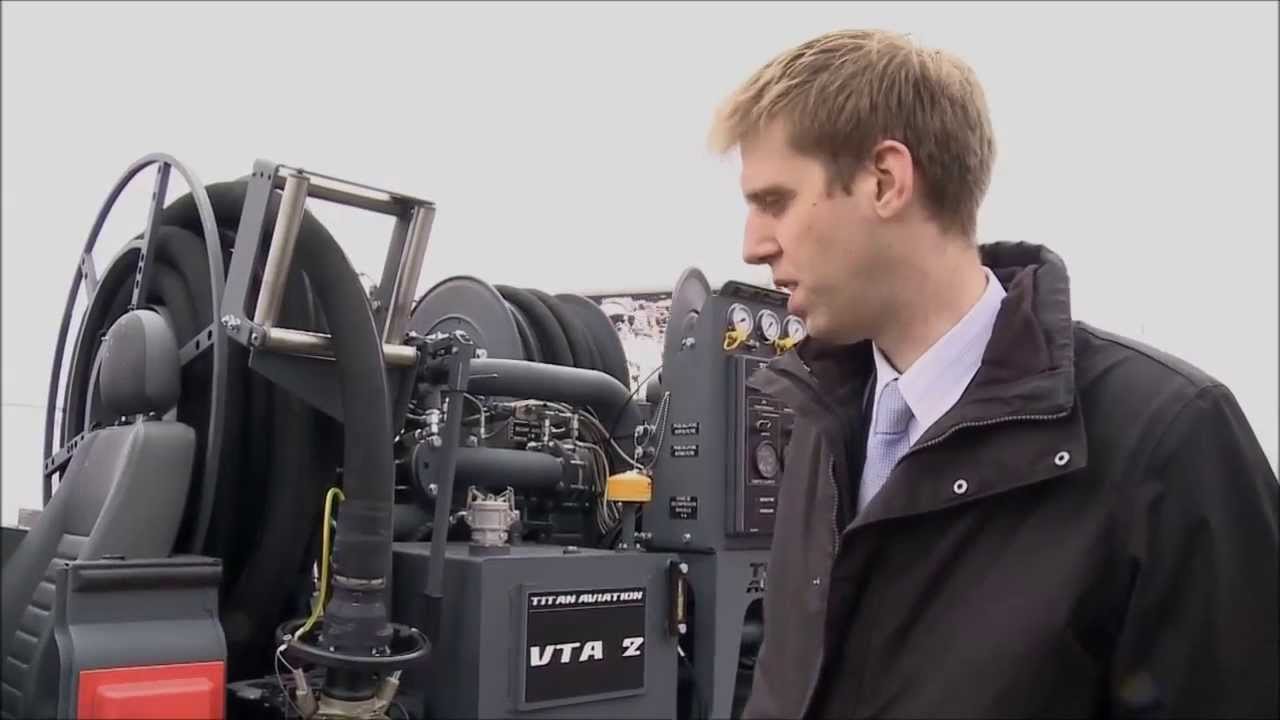 Présentation du Véhicule Tactique d'Avitaillement - YouTube