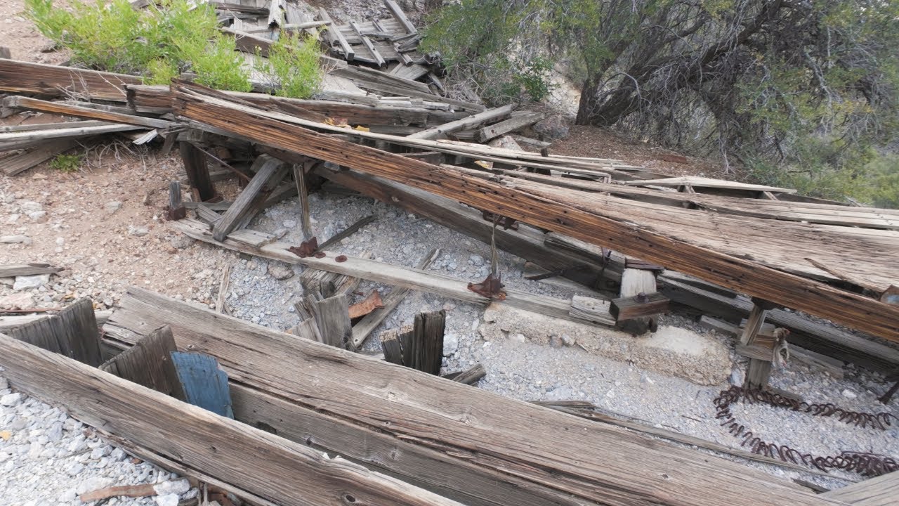 Underground Exploration of Sealed Mine - YouTube