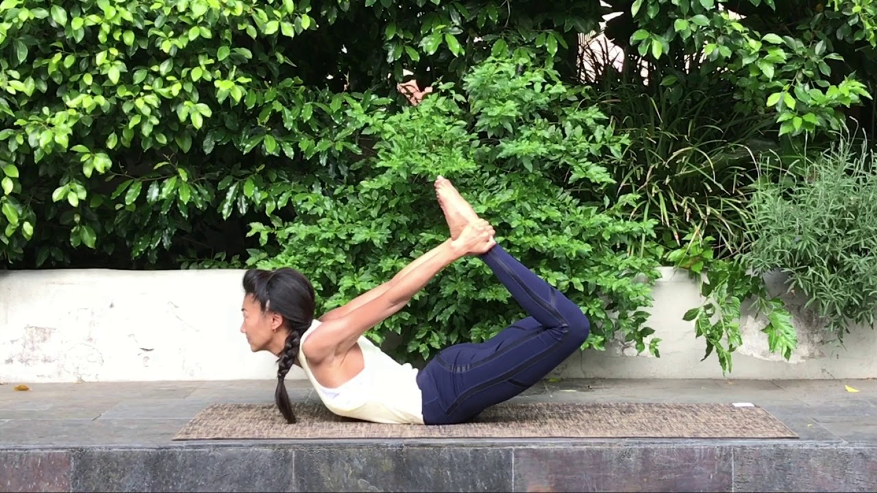 Get the Best of Both Worlds With These 5 Yoga Pilates Hybrid Moves Bow ...