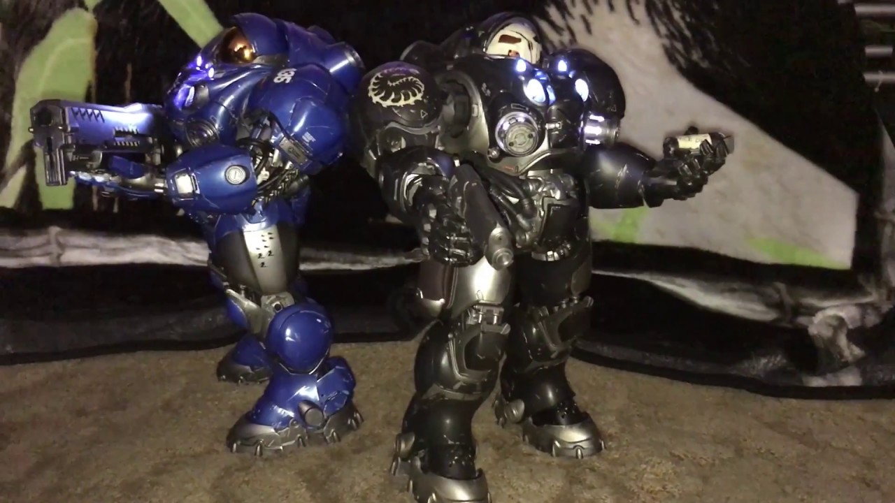STARCRAFT SIDESHOW SIXTH SCALE - YouTube