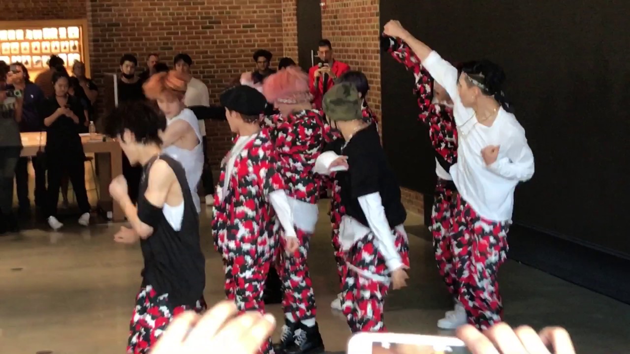 Williamsburg Brooklyn Apple Store NCT 127 Performance - YouTube
