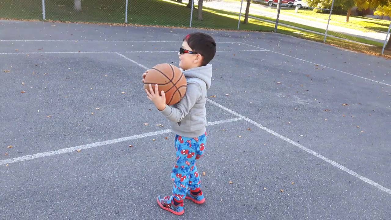 Basketball court fails - YouTube