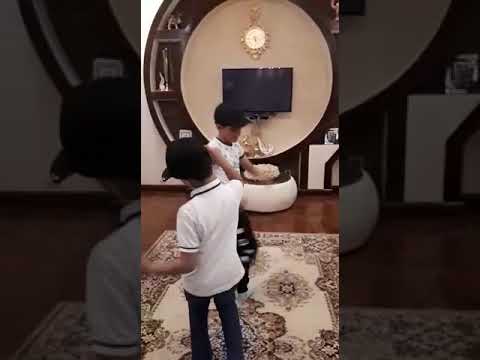 Dayi ve bacioglunun reqsi 😃