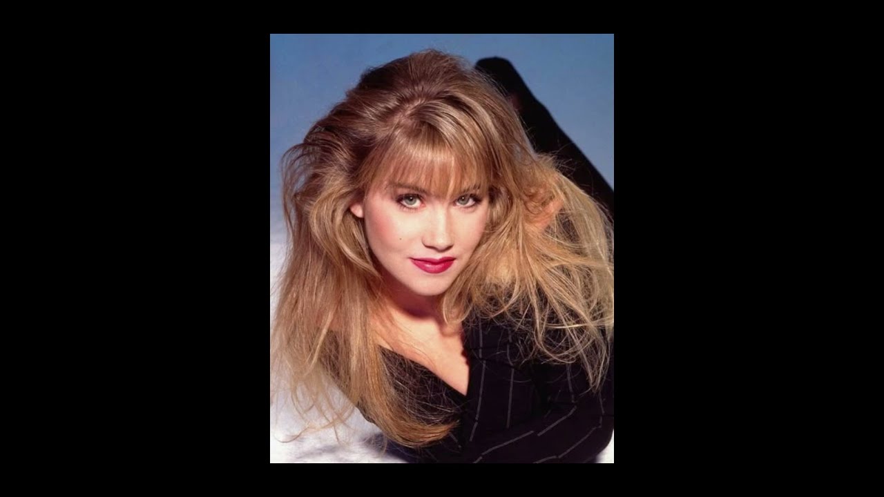 Christina Applegate Shows Off Her Jaw-Dropping Figure | Stunning New ...