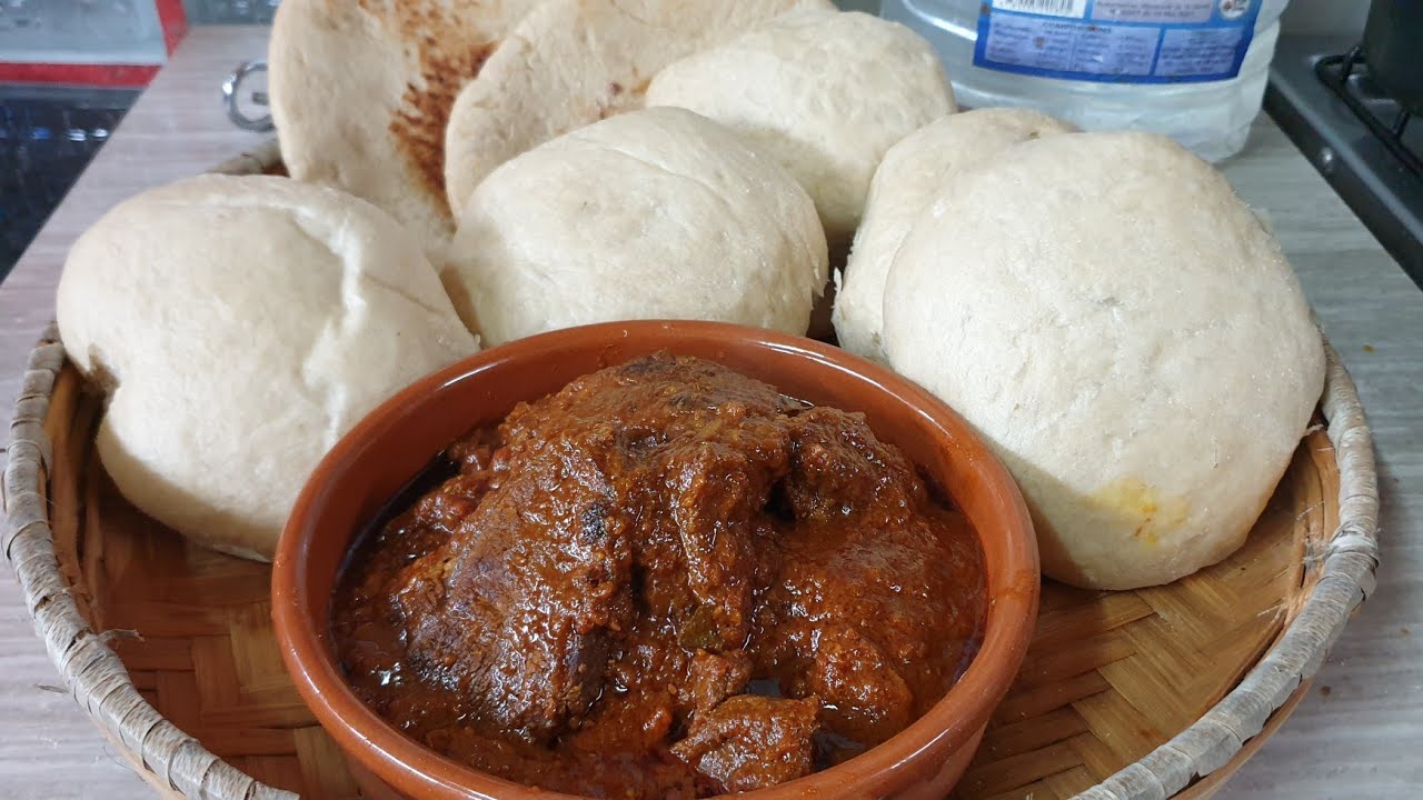 Widjila à la sauce tomate recette de ma petite maman d'amour - YouTube