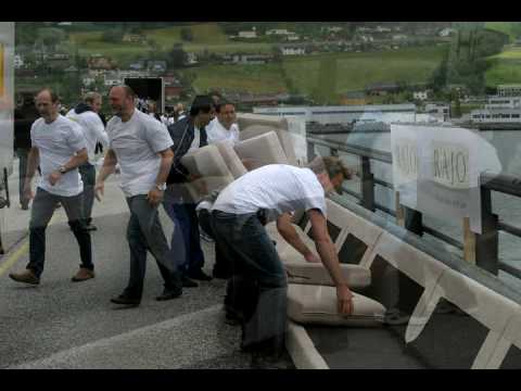 The World's longest Sofa - Guinness World Record 2009 - YouTube
