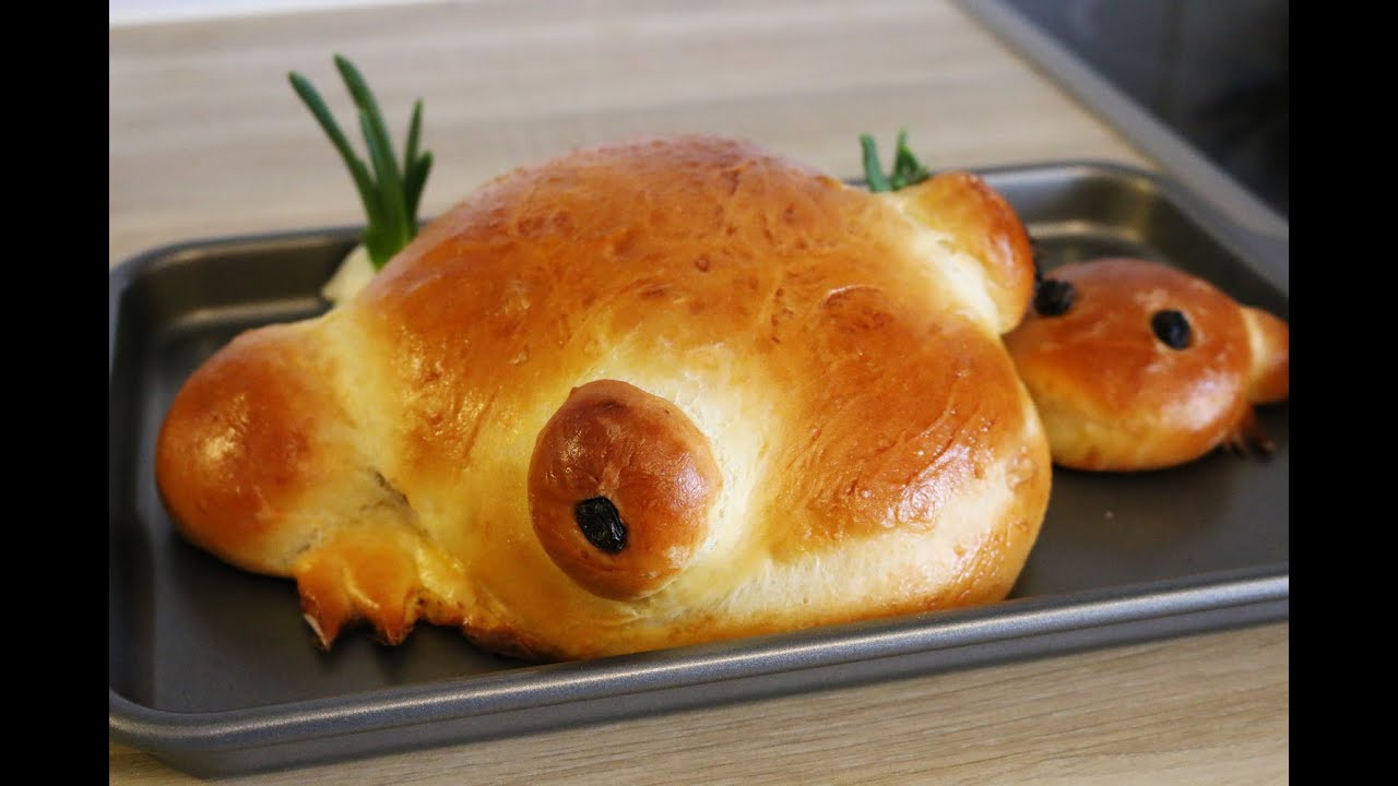 How to make Frog bread. - YouTube
