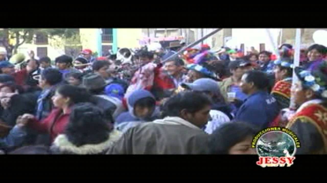 DISTRITO DE CONGAS - Canta: RAUL OLIVARES Y ORQUESTA LOS FLAMANTES DE ...