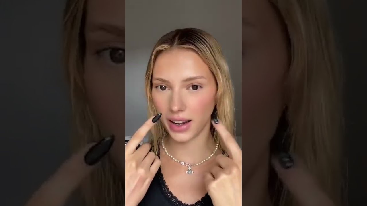 Danielle Marcan - a 10min routine #school #makeup #beauty - YouTube