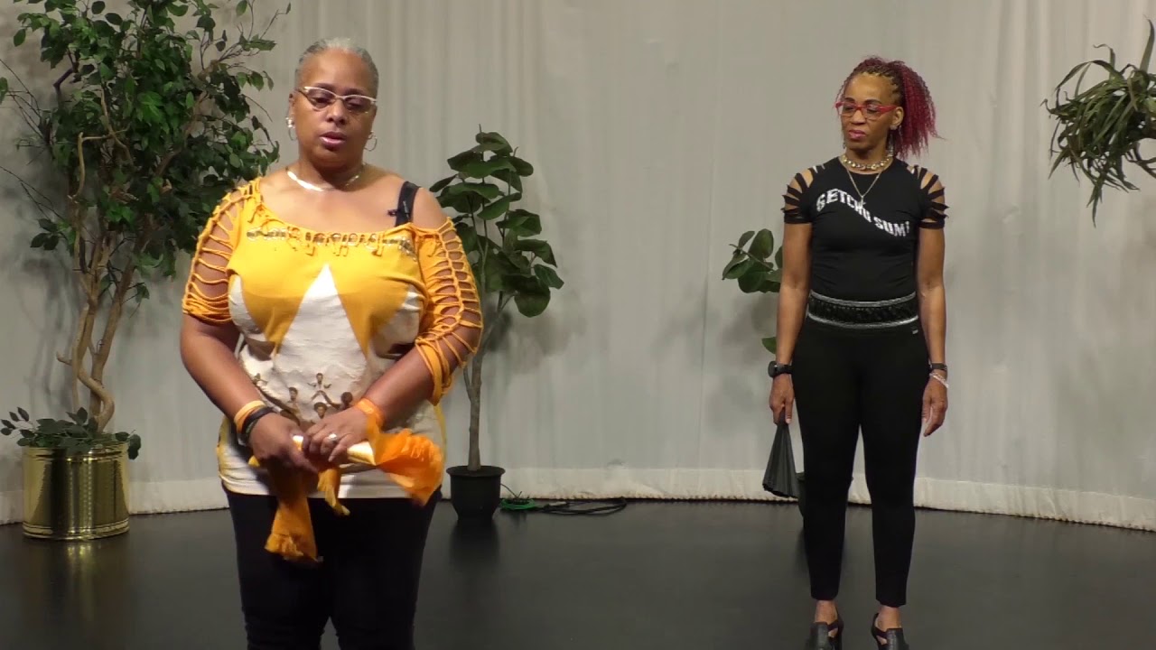 Line Dancing With Wild "Leek" Lisa - Part 2 - YouTube