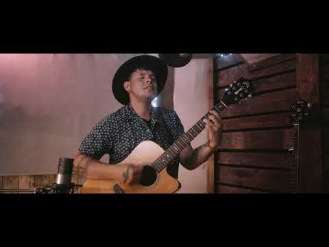 Natural Blues - Louis Thorne - LIVE Cover - YouTube