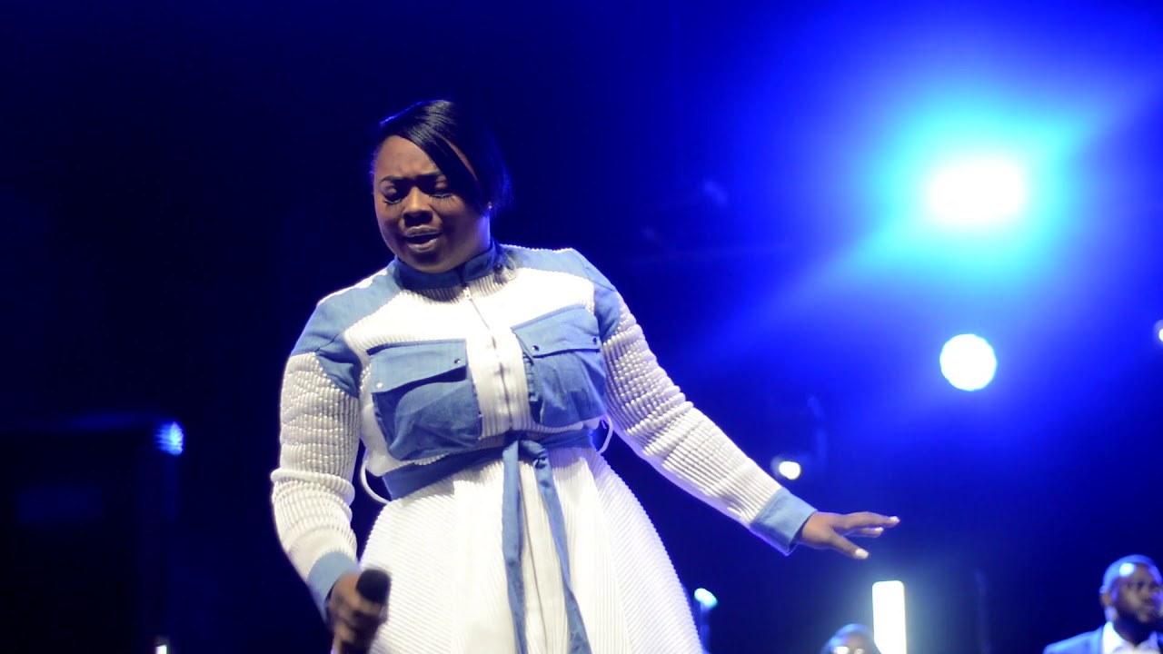 JEKALYN CARR Live: FESTIVAL OF PRAISE MANCHESTER - YouTube