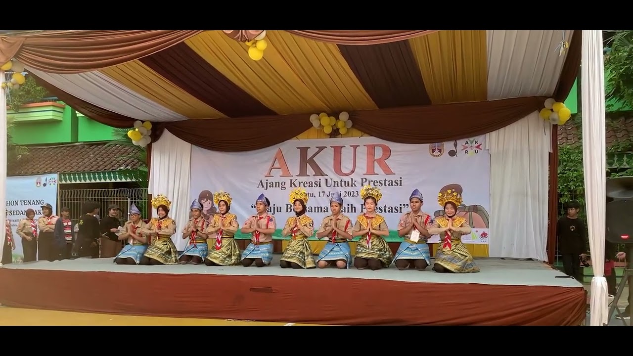 Tari Indang - SMPN 111 JAKARTA - YouTube