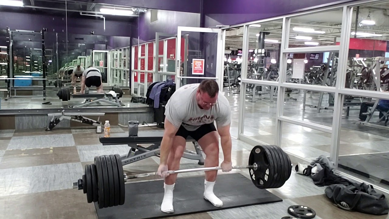 600 lb deadlift at 51 with a static hold - YouTube