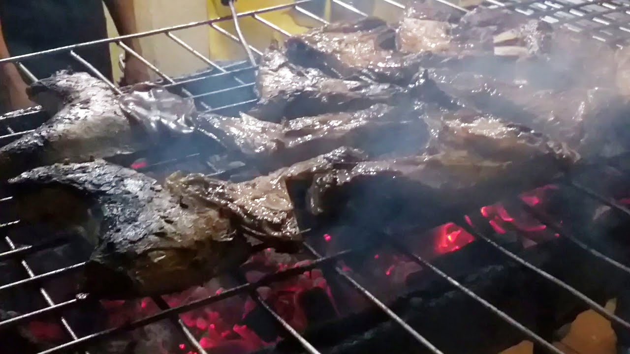 GRILLED TUNA JAW | INIHAW NA PANGA | STREET FOOD | STK CEBU CITY - YouTube