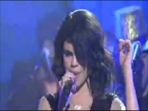 Selena Gomez Naturally Live At New Years Rockin Eve 2010