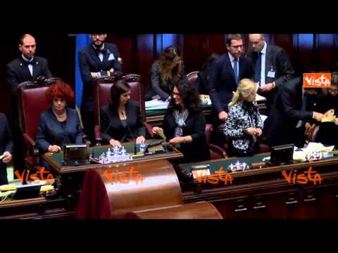 LAURA BOLDRINI RIMPROVERA SEGRETARIA PAGANO: NON MI TOLGA L'AUDIO