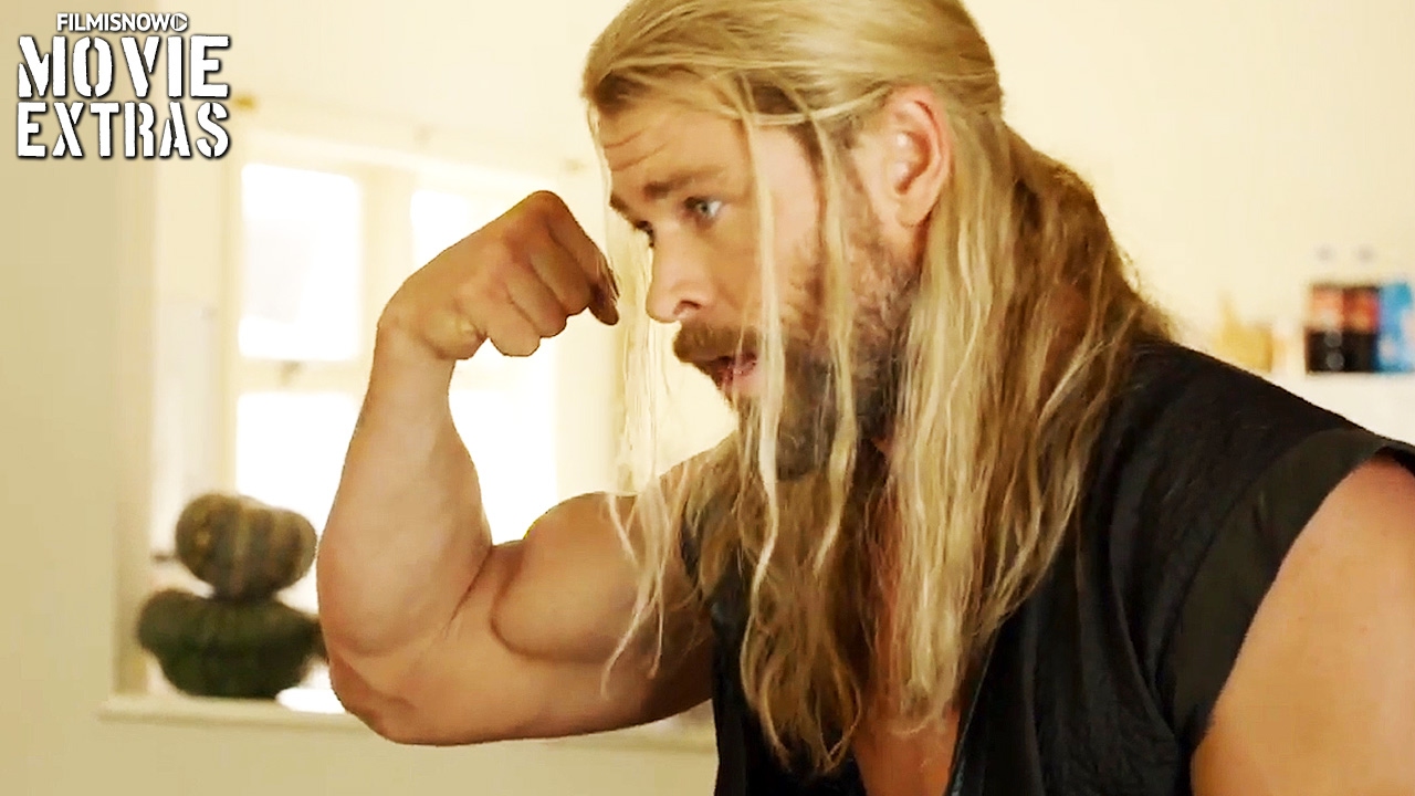 Thor: Ragnarok - Team Thor Part 1 & 2 Doctor Strange Bonus Video [Blu ...