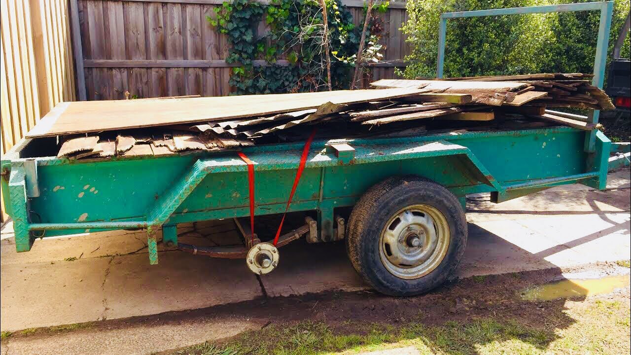 Get your tandem trailer home on three wheels - YouTube