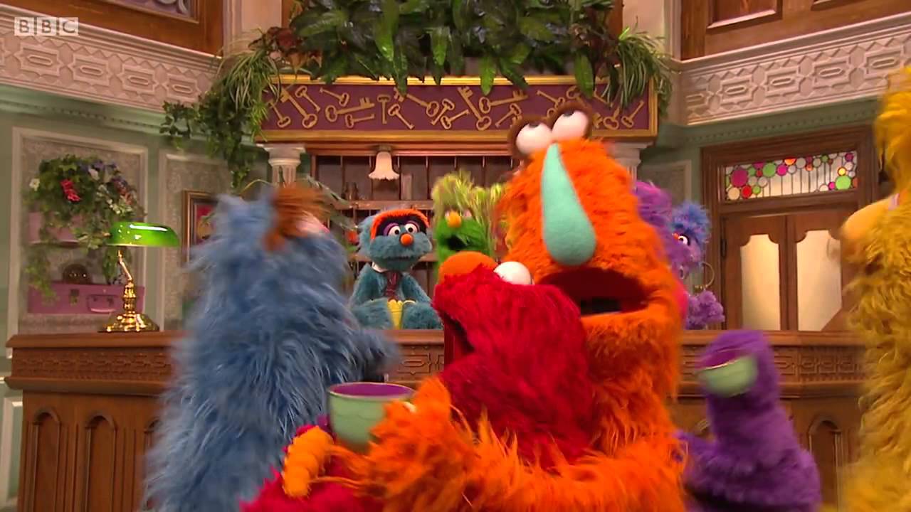 Furchester Hotel - Tea Time Monsters scare Elmo and the caterpillar ...