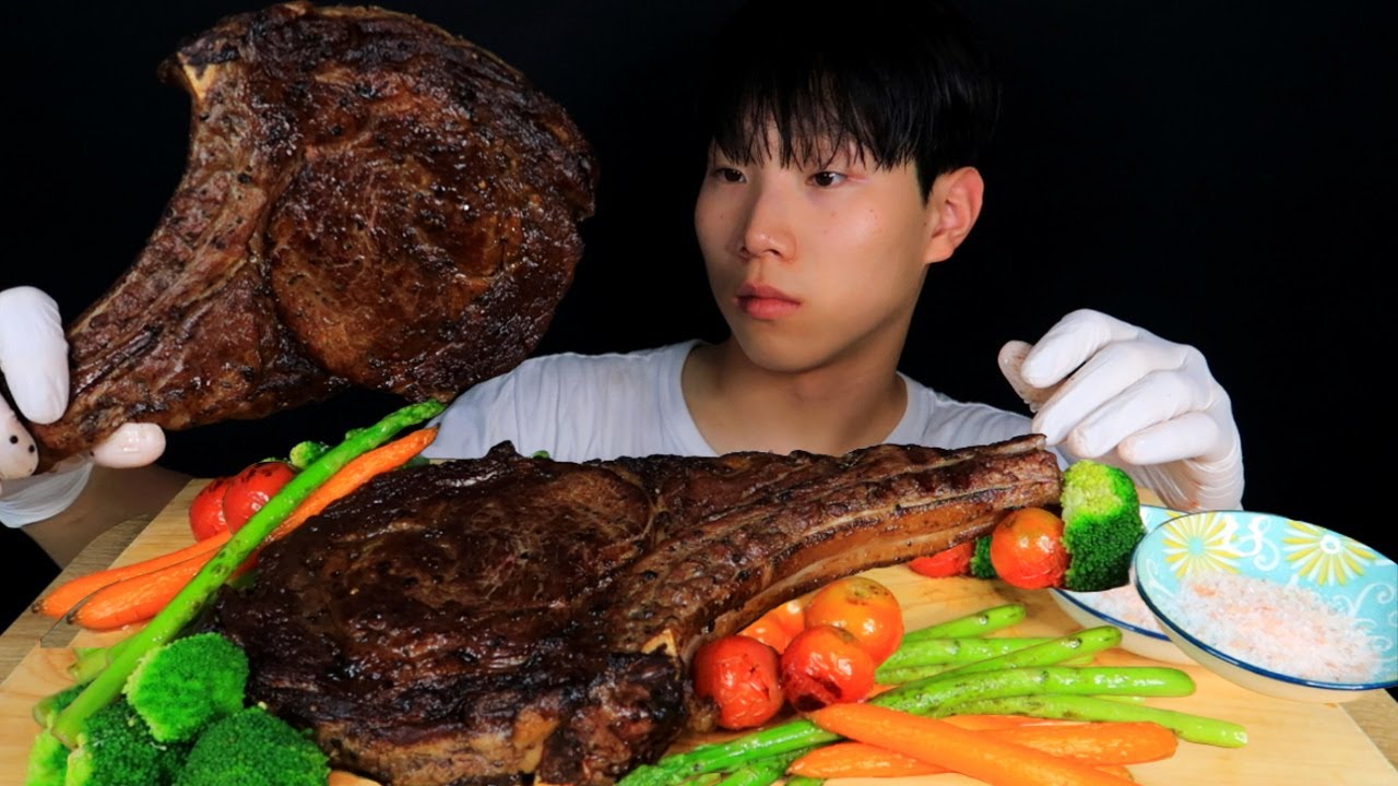 얼굴만한 토마호크 스테이크 먹방 ASMR!! Tomahawk steak Eating show - YouTube