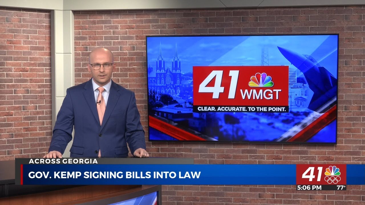 Georgia Gov. Kemp signs $6,500 school voucher law - YouTube