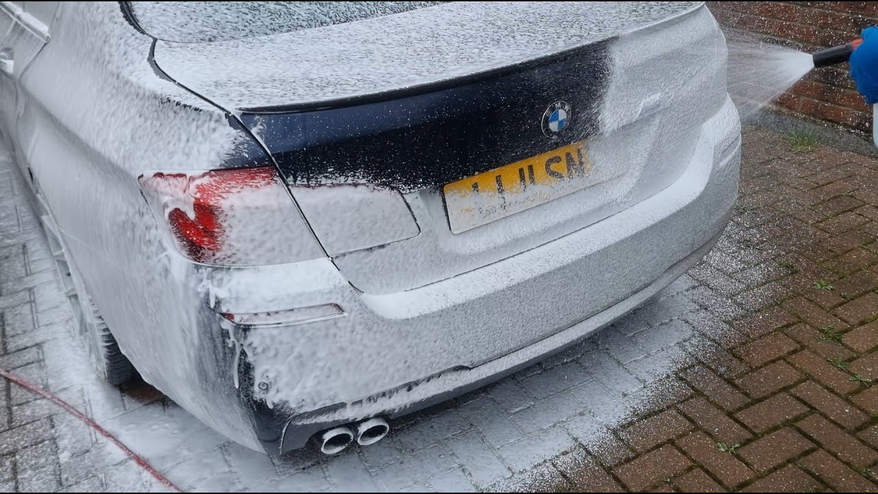 Cleaning Therapy ~ exterior deep cleaning of my neglected car [BMW f10 ...