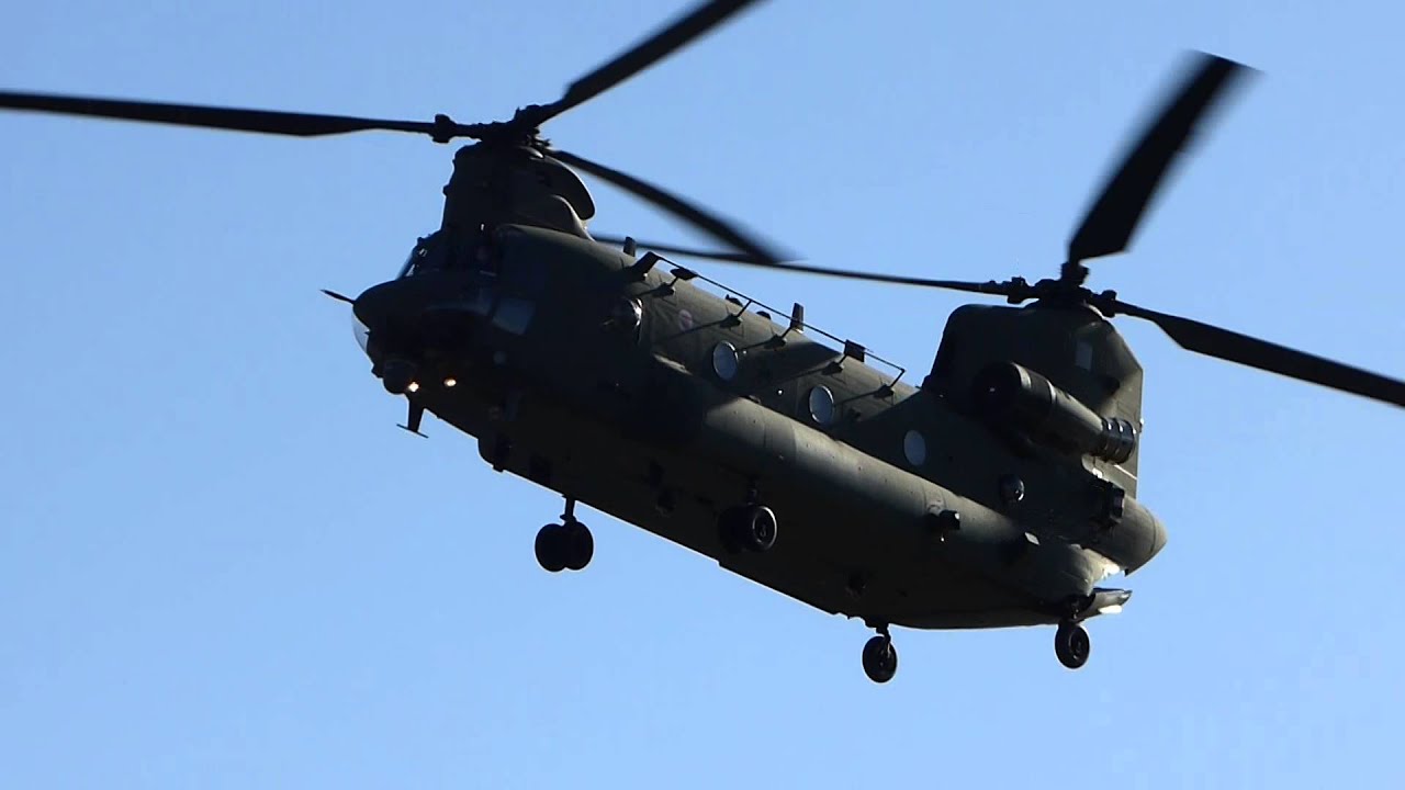 RAF CHINOOK AT OBAN AIRPORT DURING JOINT WARRIOR. - YouTube