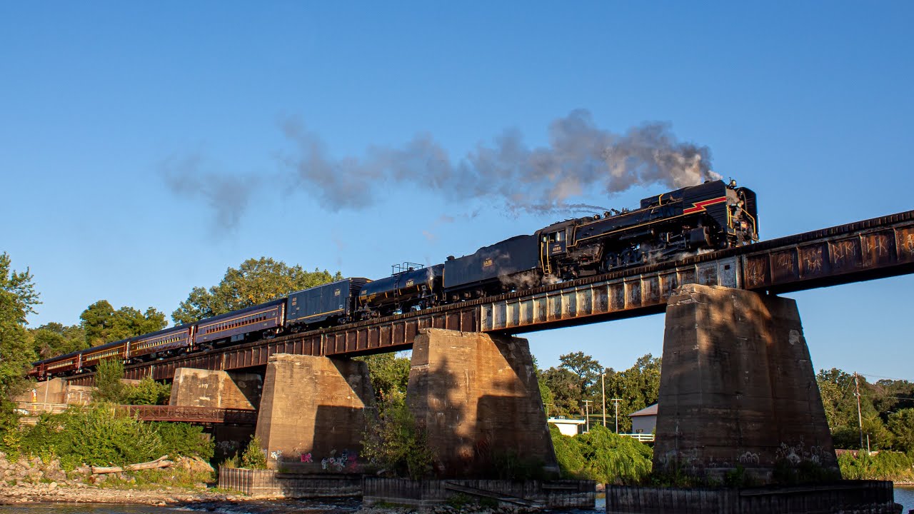 Iowa Interstate and Crandic trains in Iowa City, Fall 2021 *feat 6988 ...