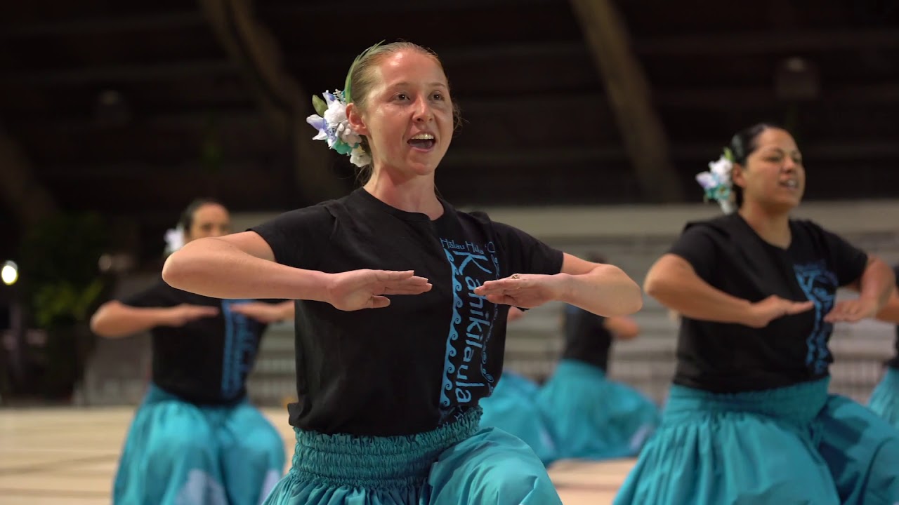 Hālau Hula ʻO Kahikilaulani - YouTube
