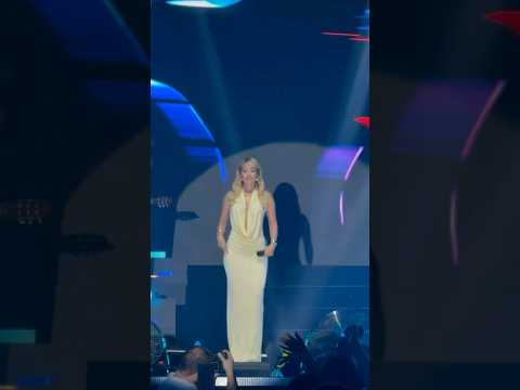 #deryaulug #lyrics #magazin #konser #love #concert #live #keşfet #reels #reelsinstagram #dance #dans