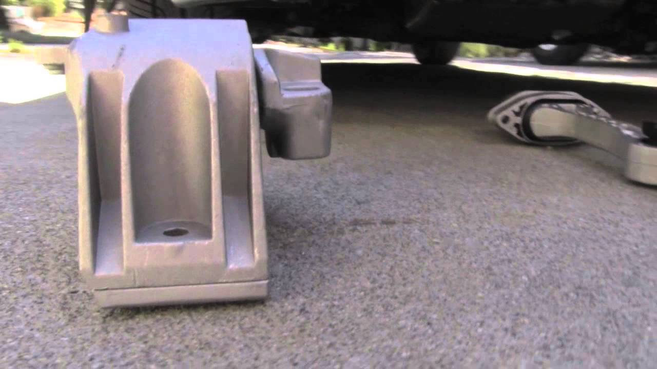 Volkswagen TDI engine mount, transmission mount, pendulum support - YouTube