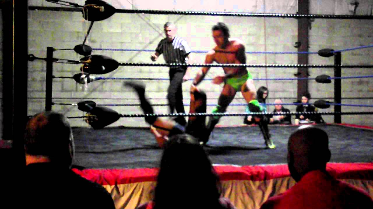 EDDIE HAWKINS VS JOHN GRABER - YouTube