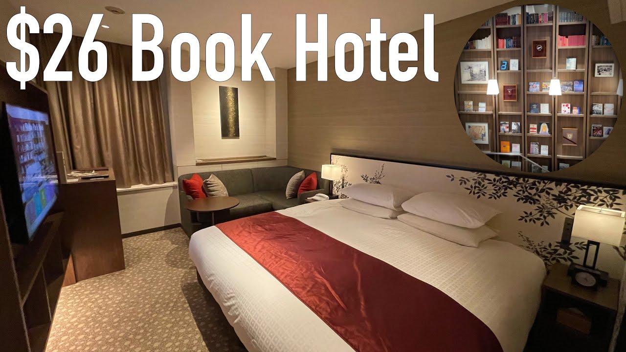 4K Staying at $26 private library hotel 📚😎 near Zojoji Temple in Tokyo ...