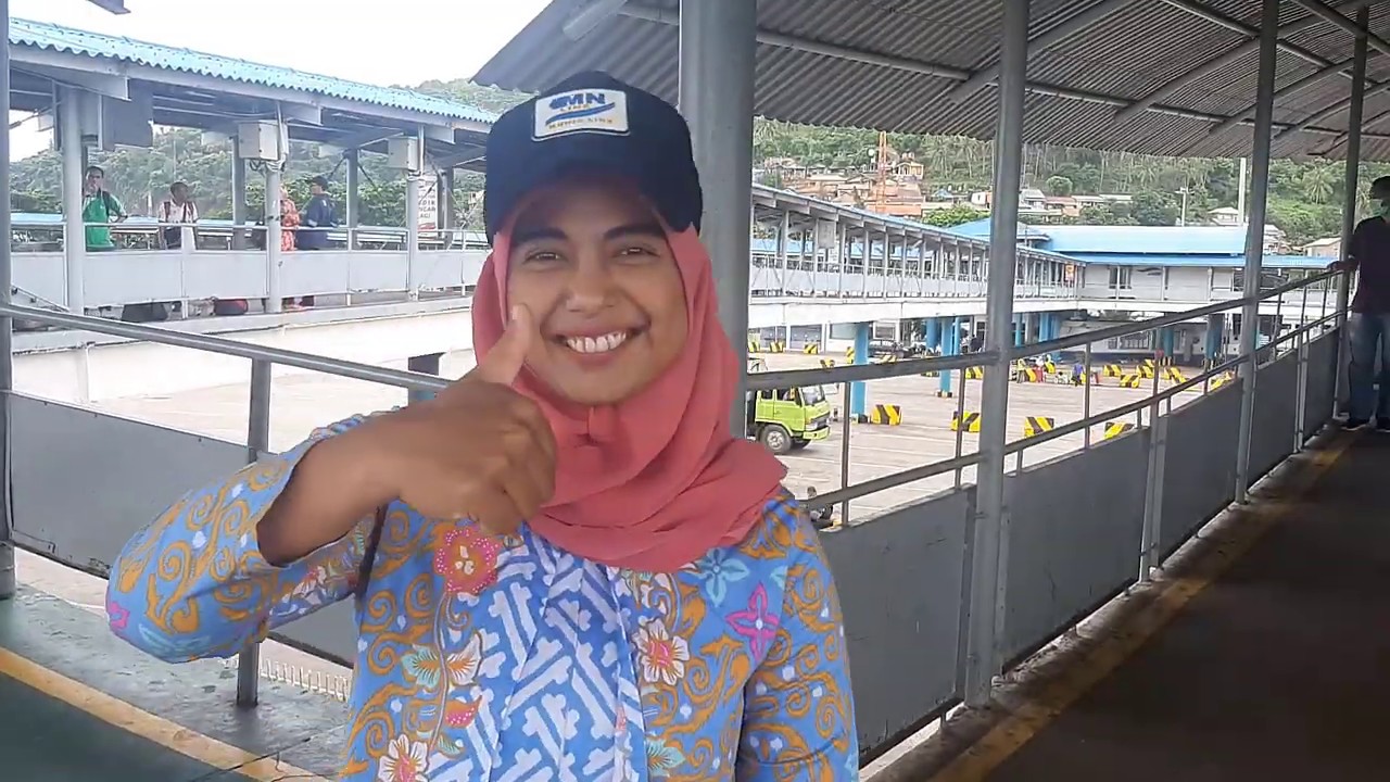 Melihat Lebih Dekat KMP. Munic 9 - Dermaga 2 - Pelabuhan Merak - YouTube