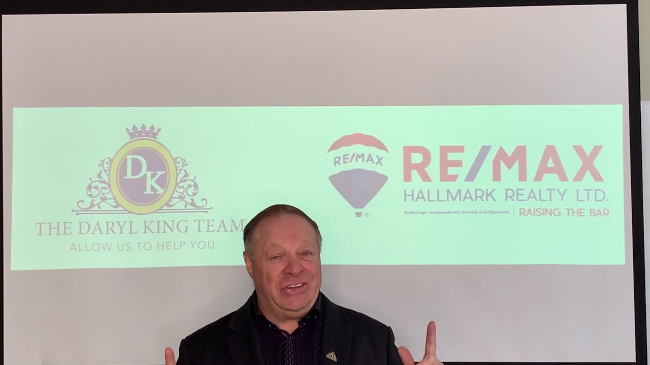 Daryl King addressing the team for achieving Top #10 Team for 2019 ...