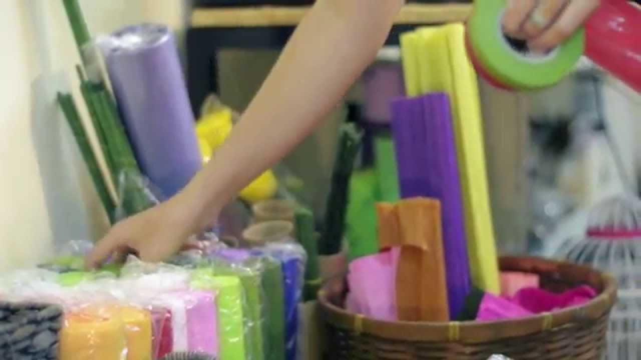 Paper flowers in Vietnam - YouTube