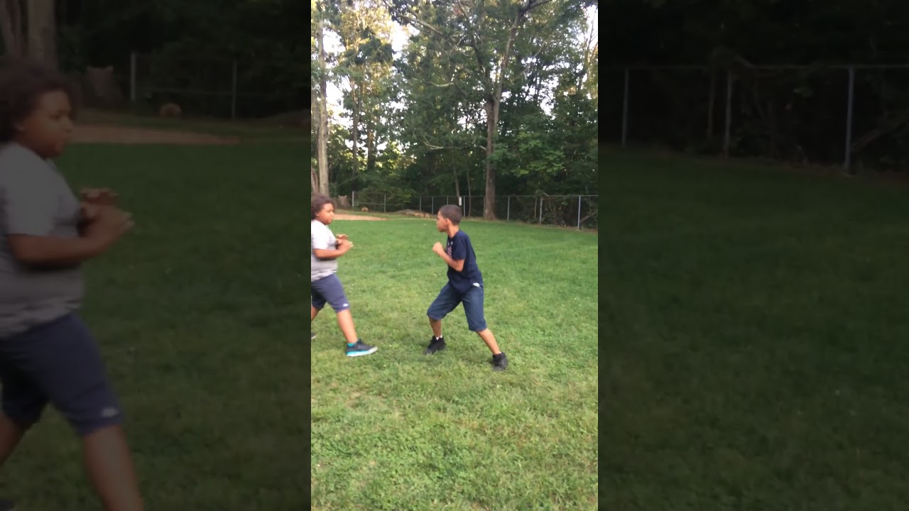 Two kids fighting - YouTube