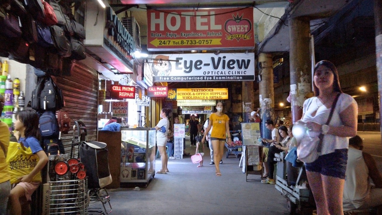 Manila by Night - Avenida Rizal NightWalk Tour [4K] - YouTube