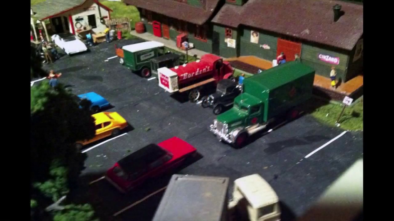 Doc's Grand Valley and River Pass HO Layout 2016 - YouTube