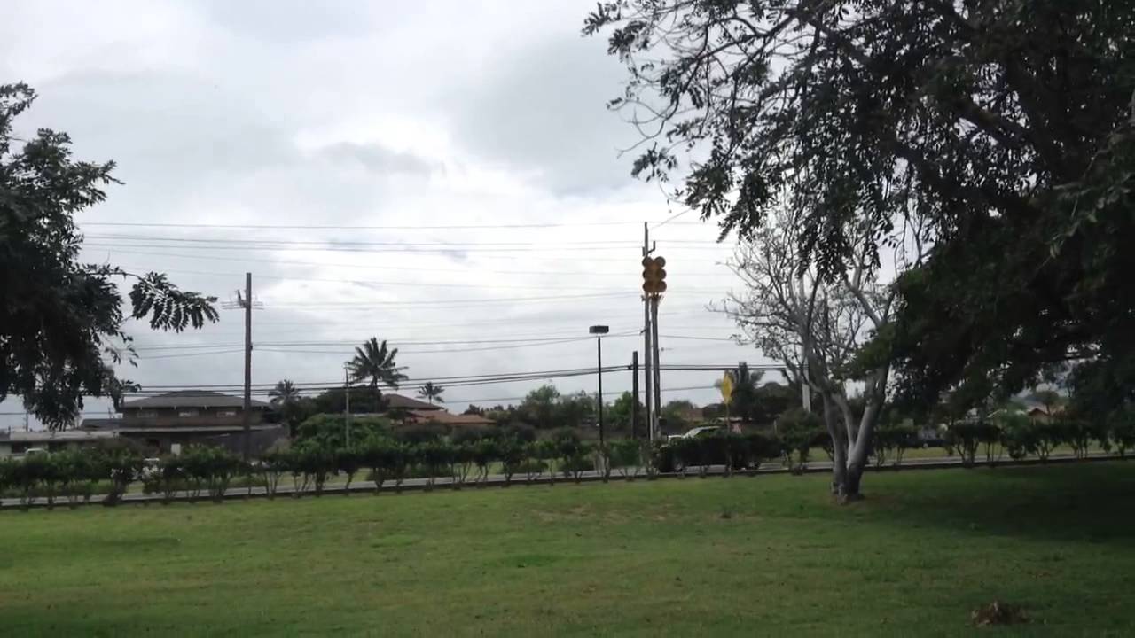 University of Hawaiʻi Maui College siren test - YouTube