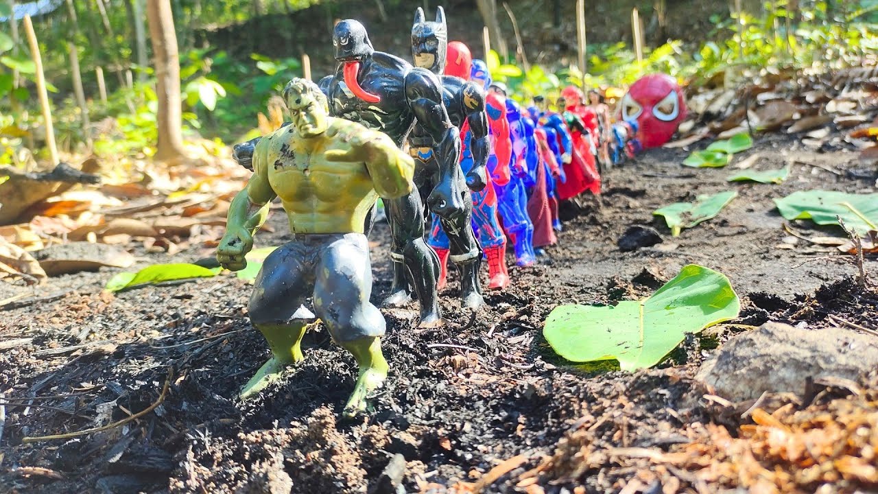 Avengers Assemble,Spider-man,Wonder woman,Flash,Superman,Captain ...