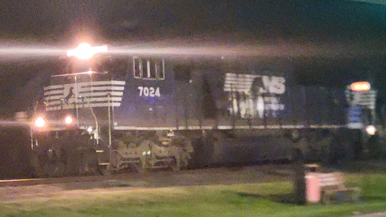NS 7024 Leads C39 East Through Creighton, PA | 4-18-24 - YouTube