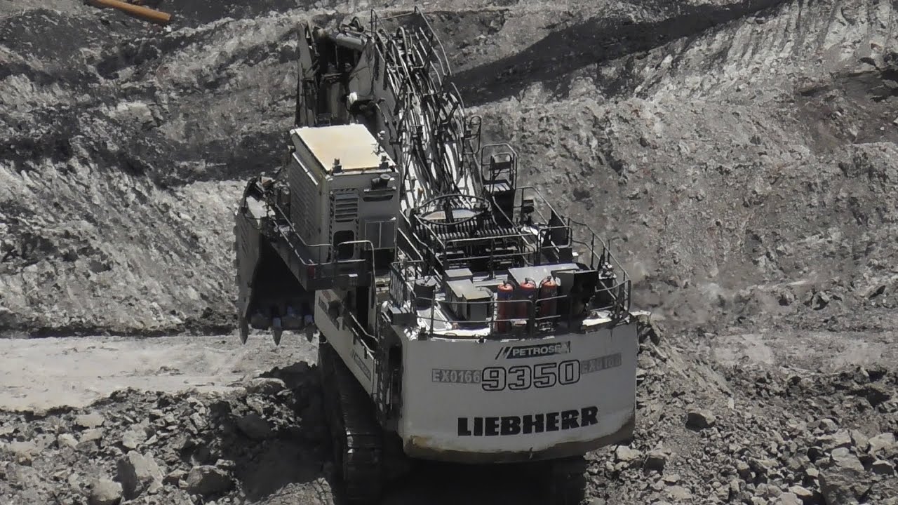 Back to the Pit: Liebherr R9350 Excavator Refueled and Working Again ...