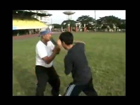 Kali Arnis Dagger Fighting - YouTube