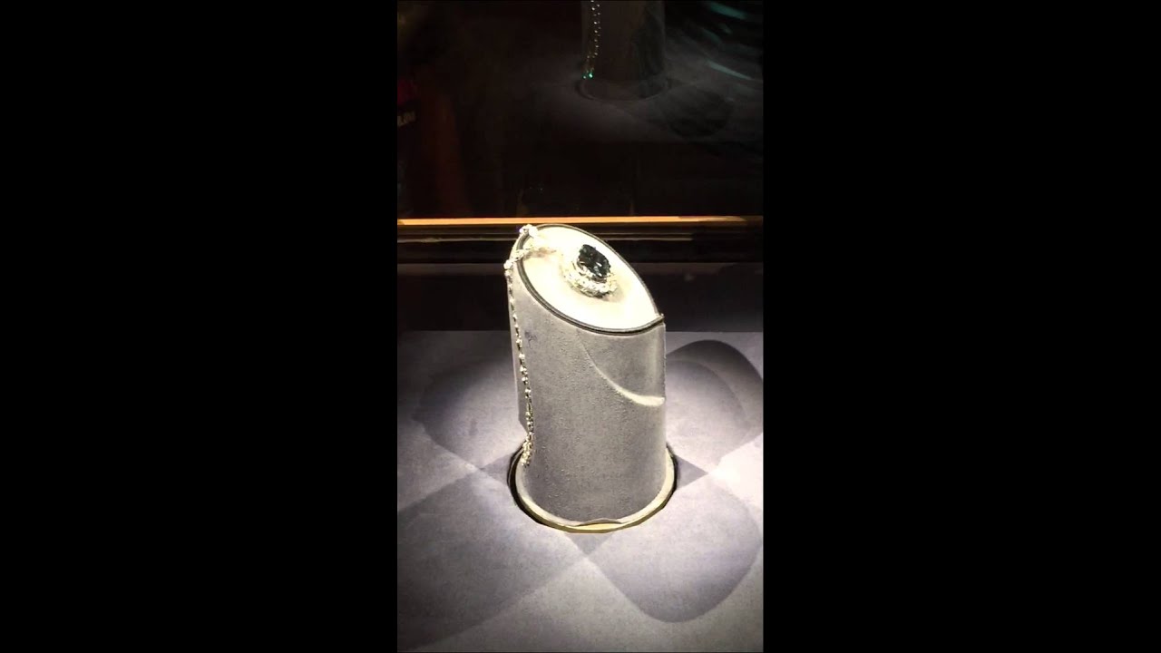 Hope Diamond display at the National History Museum - YouTube